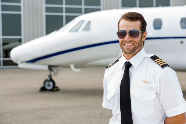 What does a pilot’s daily routine look like? - AviationCV Blog