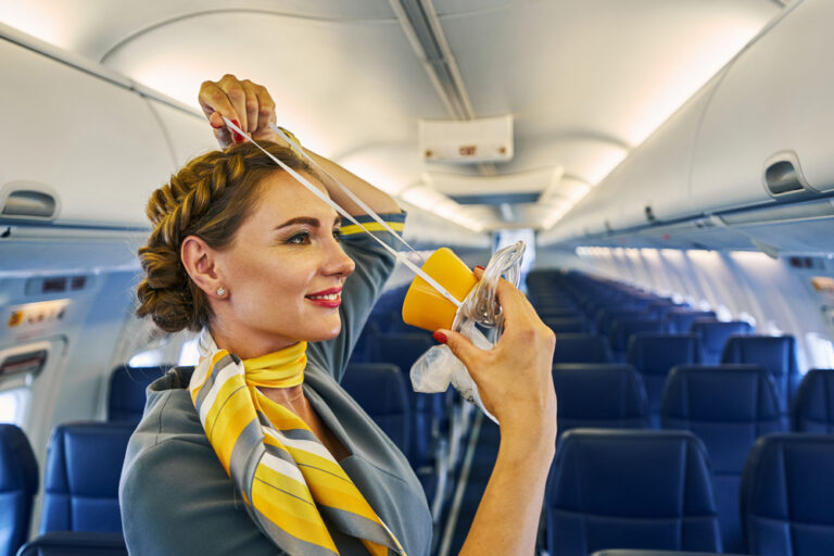Cabin crew skills: 10 essential qualities - AviationCV Blog