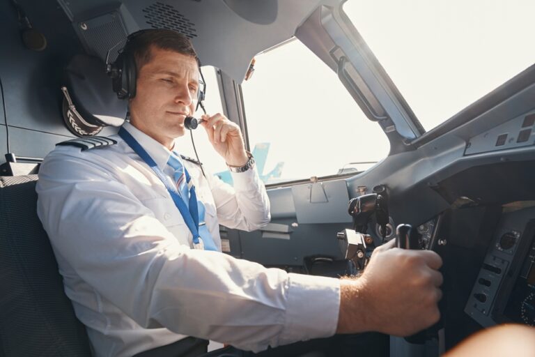 Pilot language requirements: A guide to ICAO standards - AviationCV Blog