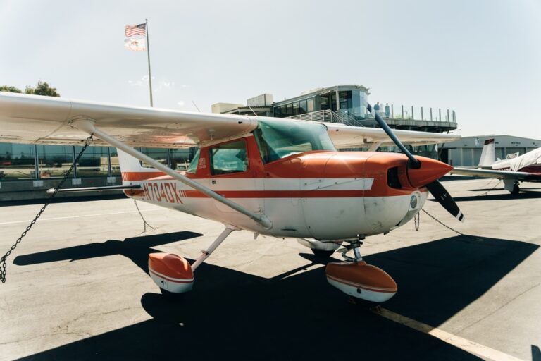 Benefits of PPL: What can you do with a Private Pilot License ...