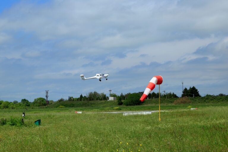 Benefits of PPL: What can you do with a Private Pilot License ...